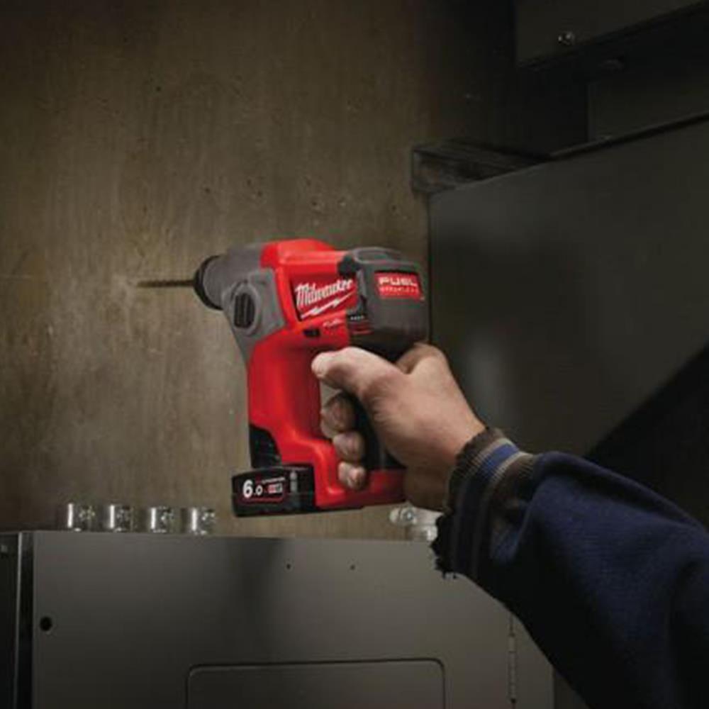 Milwaukee M12B6 12 Volt Red Lithium-Ion Battery Pack, 1 x 6.0Ah ...