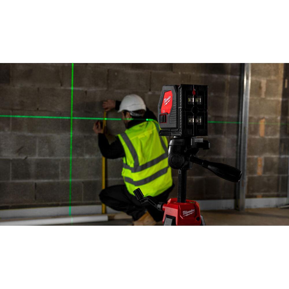 MILWAUKEE CLL-C Alkaline AA Battery Green Cross Line Laser, with 4 AA ...