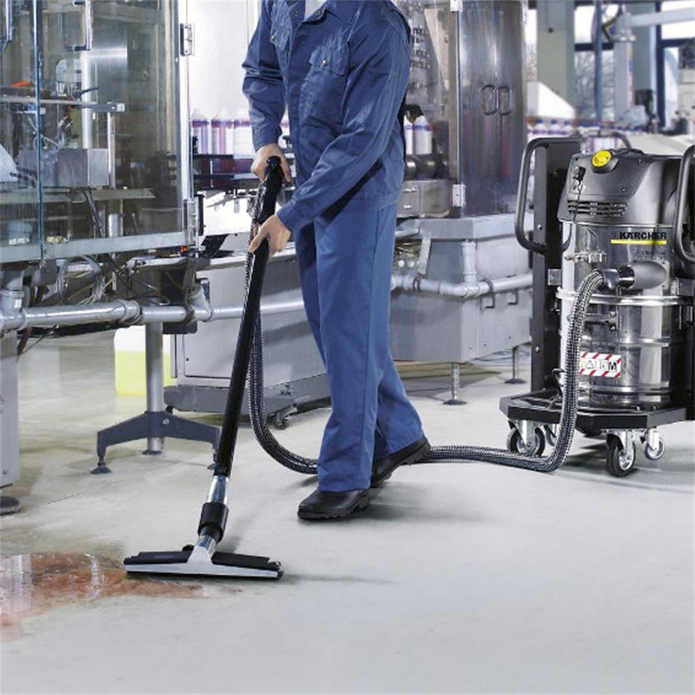 Karcher IVC 60/24-2 Tact² 220 - 240 Volt Industrial Vacuum Cleaner ...